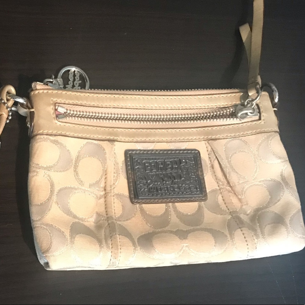 Coach Poppy Collection Metallic Gold Zip Wallet Wrist… - Gem